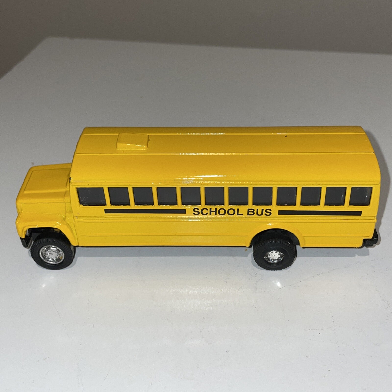 Toysmith 93268 Pull-back School Bus - for sale online | eBay