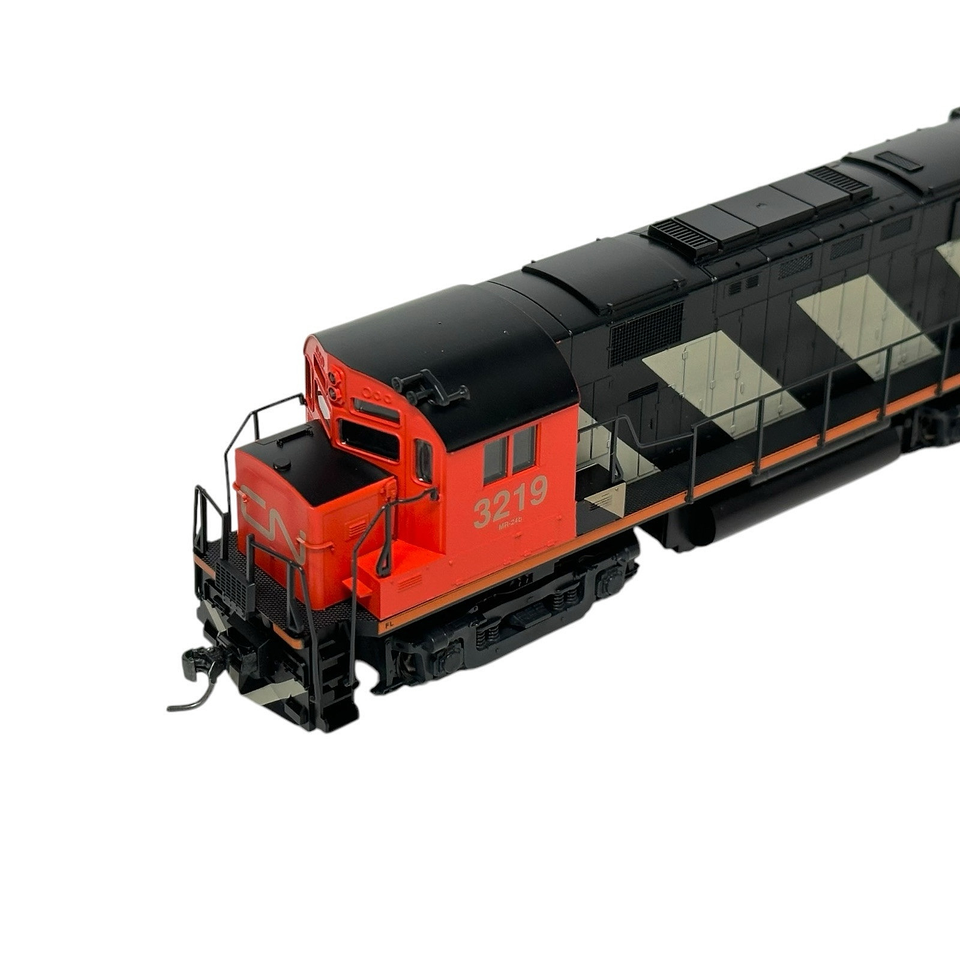 ATLAS HO SCALE #3219 CANADIAN NATIONAL C424 PHASE II DIESEL LOCOMOTIVE ...