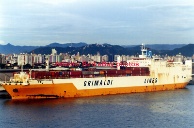 Grimaldi RoRo container ship REPUBBLICA DI GENOVA - photo at Santos in ...