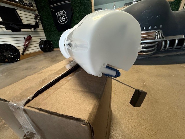 (1) Genuine Toyota Tundra and Sequoia 07-21 Fuel Pump 77020-0C082 same ...