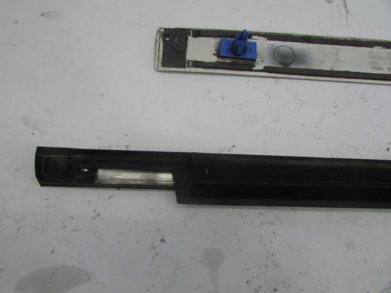 Weather Strip Belt TRAVERSE 2009 2017 Left Driver Front Door Outer ...