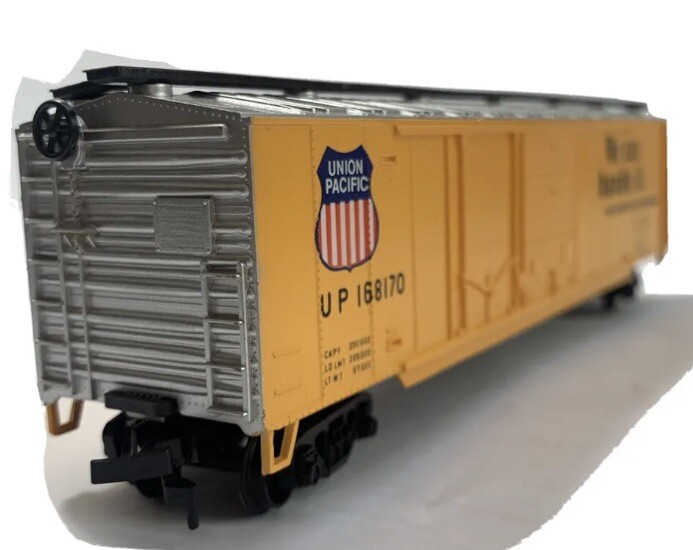 HO Unbranded 40” Freight Box Car Railroad Train Union Pacific UP ...