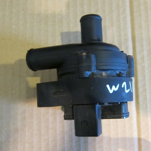 MERCEDES W211 E-Klasse Heizung Zusatzwasserpumpe Umwälzpumpe ...