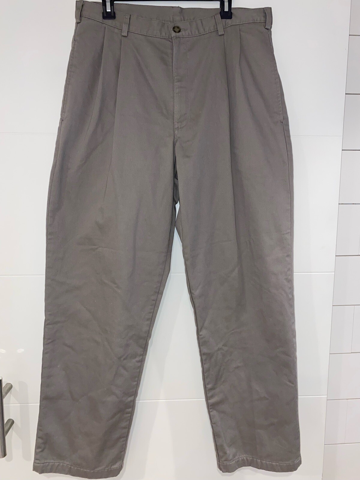 LL Bean Pants Men’s 36x32 Beige Cotton Pleated Front Classic Fit Double ...