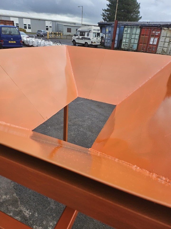 AGGREGATE BULK BAG BAGGING HOPPER SAND LOGS WASTE FREE UK MAINLAND ...