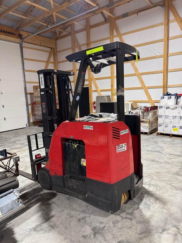 2011 Raymond 425-C35TT 3500 lb Cap. Electric Standup Forklift 3 Stage ...