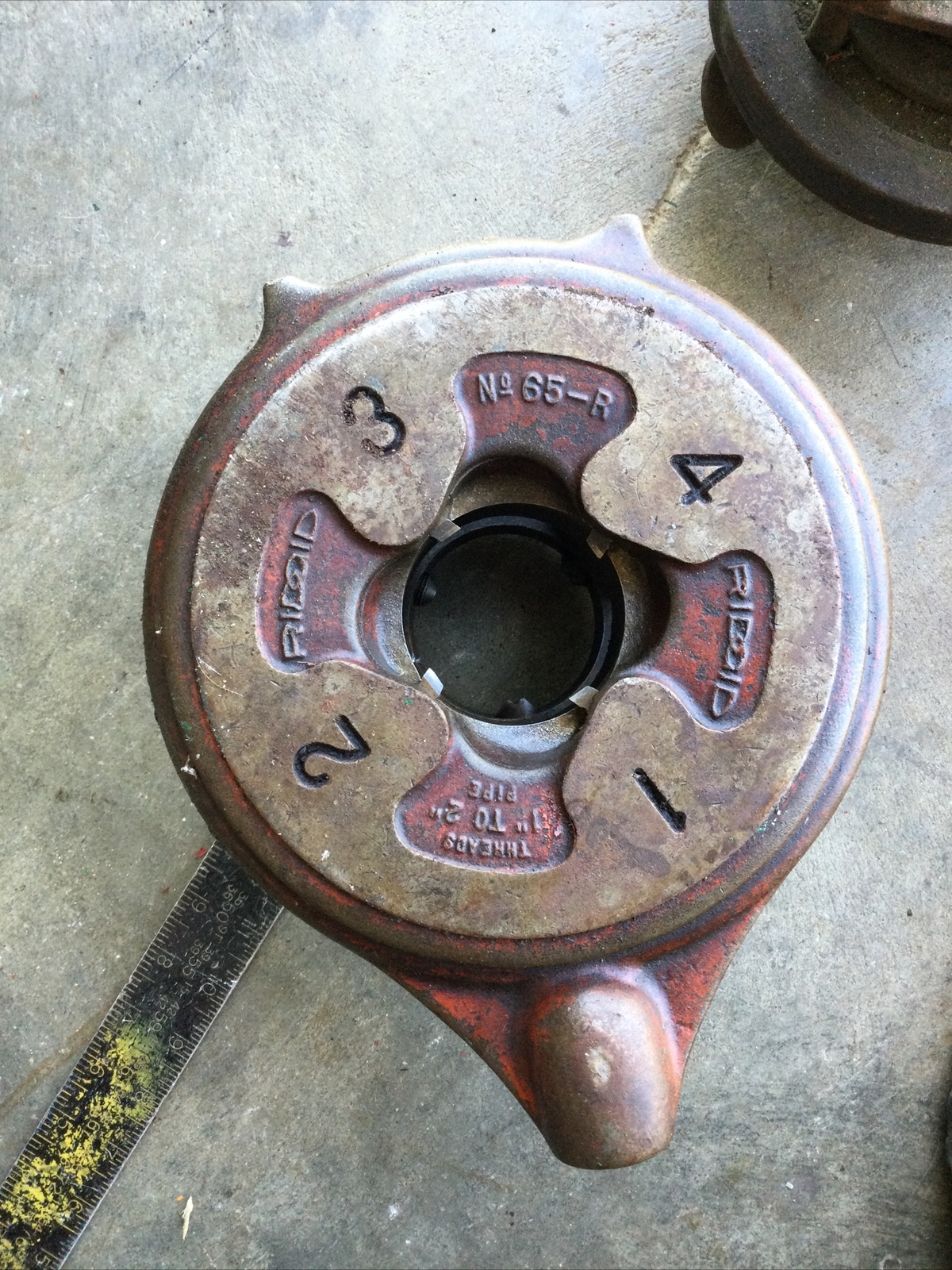 Pipe Threader No 65-R Ridgid Pipe Threads 1" to 2" Pipe Ridge Tool Co ...