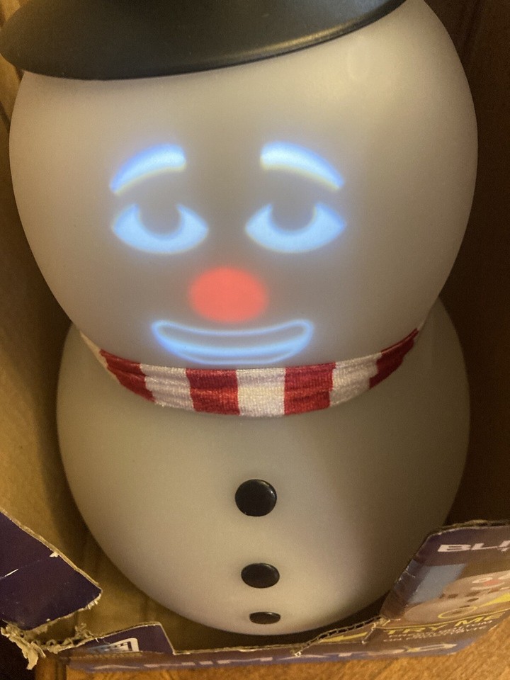 Frostbyte the Snowman- talking, singing, animated snowman No Arms 👋READ | eBay