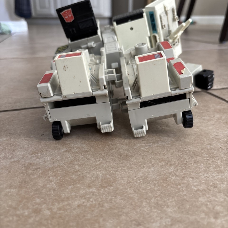 Transformers G1 Metroplex | eBay
