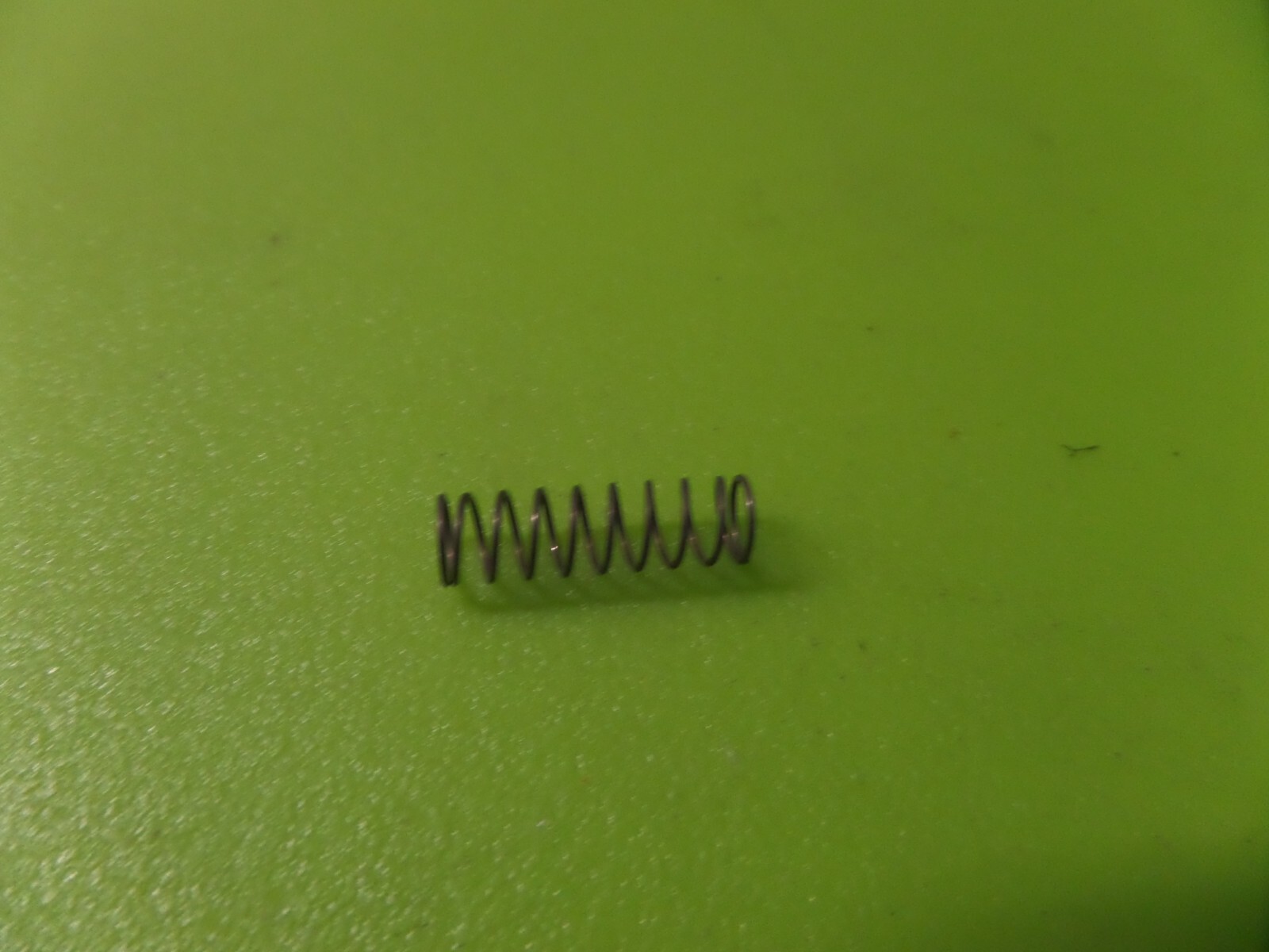 THROTTLE LOCK SPRING FOR STIHL 009 010 011 012 015 031 032 041 070 ...