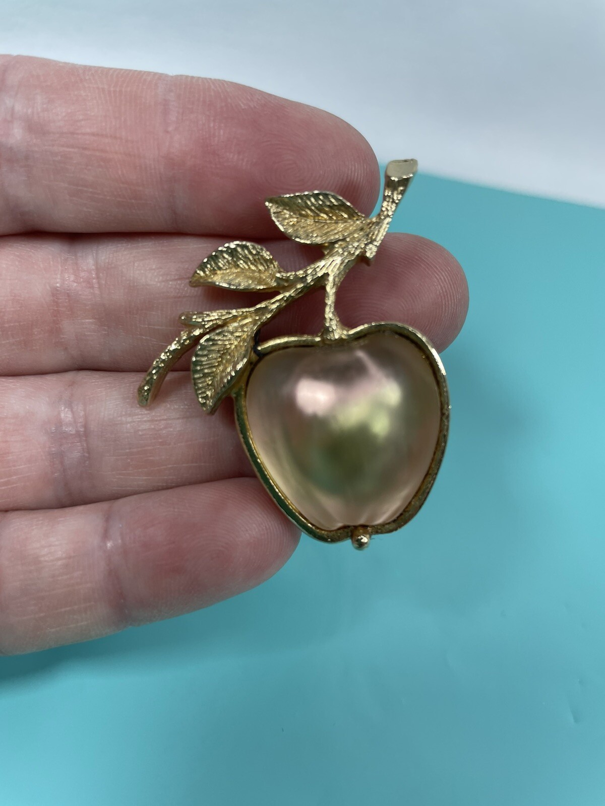 1970's Vintage Gold Bonded Sarah Coventry Apple Pin B… - Gem