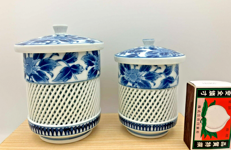 Japanese Porcelain Blue and White Kinpo Hasami Arita Pair of Teacups ...