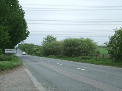 Photo 6x4 Entering Bramford Bramford/TM1246 Entering Bramford on the ...