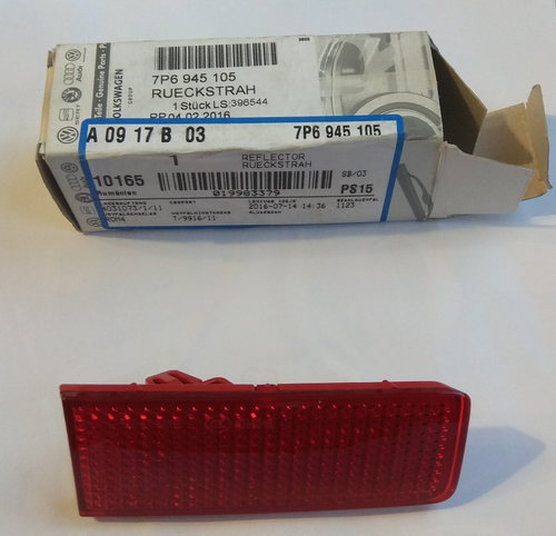 Original Rear Light Reflector Left OE VW Touareg 7p5 7P6945105 for sale ...