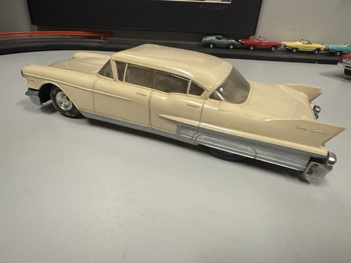 Vintage Jo-Han 1958 CADILLAC FLEETWOOD 1:25 Scale Model Car Promotional ...