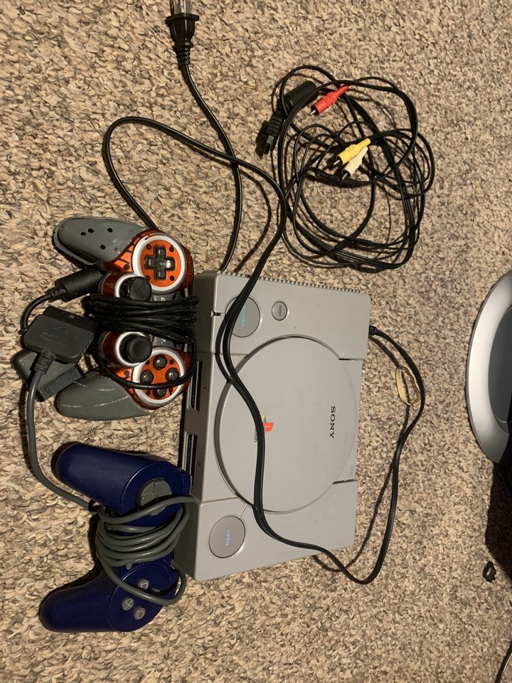 Sony Playstation console PS1 2 controllers COMPLETE all cables Tested ...