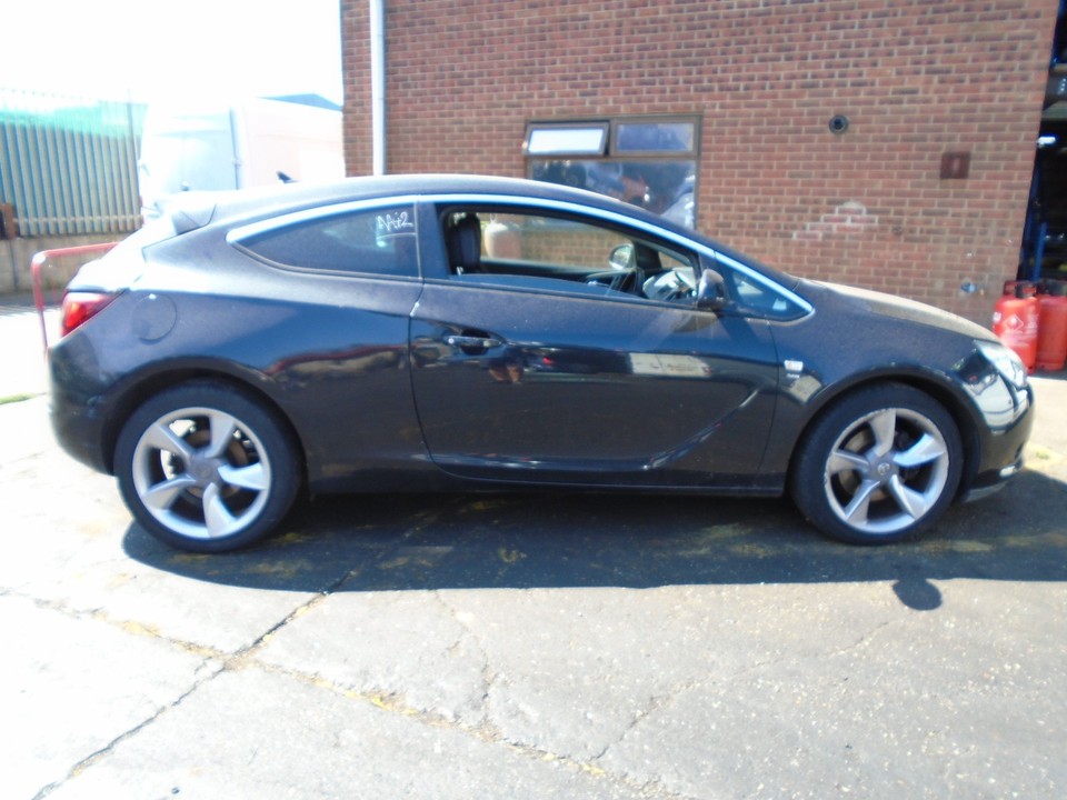 12 VAUXHALL ASTRA GTC 1.4 SRI OFFSIDE FRONT BRAKE CALIPER 11-18 ...