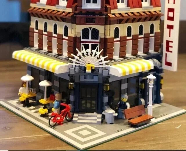 Modular Cafe Corner Street View Building Blocks 2133pcs City Creator ...