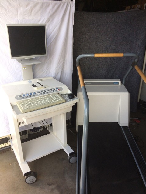 GE Marquette Case Exercise Testing System W/ Series 2000 Treadmill for ...