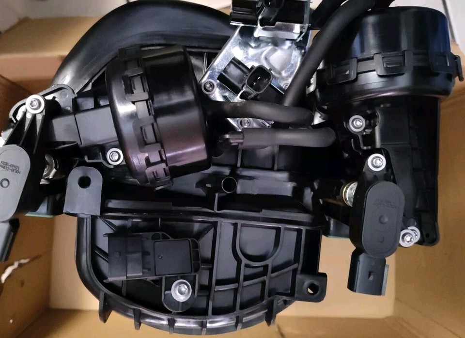 Intake Manifold on Ford F-150 5.0L V8 2015 2016 2017 OE Replace # FL3Z ...