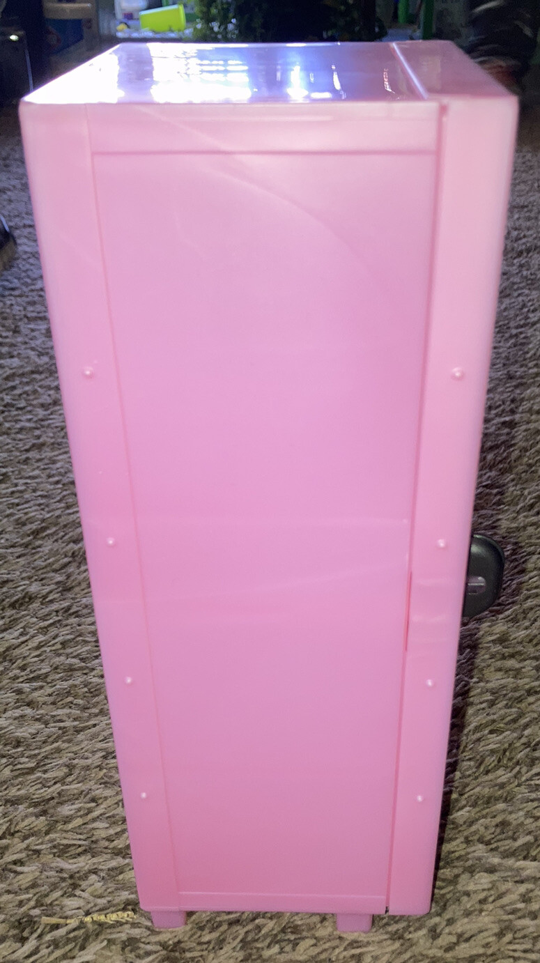 Barbie or same size doll Locker | eBay