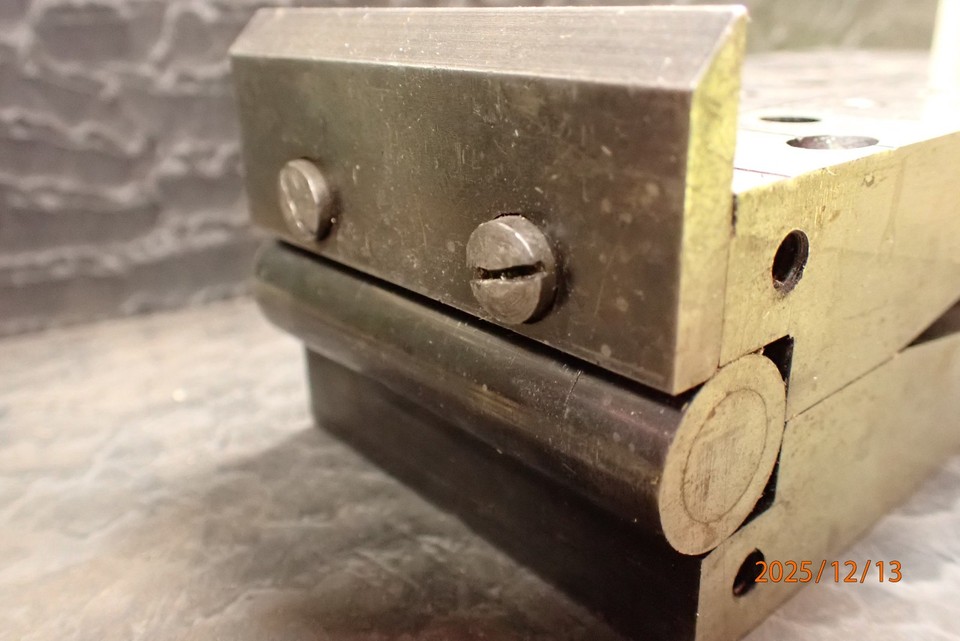 LOT LS182: OLDER MACHINIST ADJUSTABLE ANGLE SINE PLATE JIG FIXTURE ...