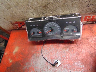 03 05 04 Mercury Grand Marquis speedometer instrument gauge cluster ...
