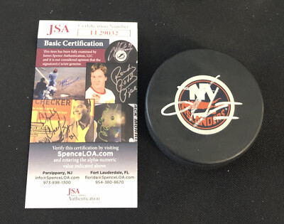 JOHN TAVARES CERTIFED AUTHENTIC SIGNED AUTOGRAPHED HOCKEY PUCK ...