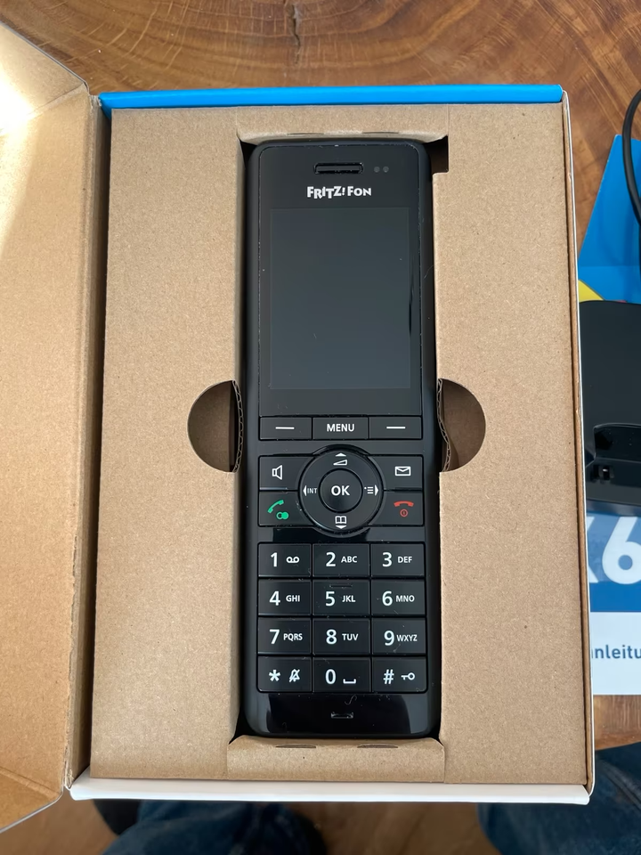FRITZ!Fon X6 ☎ Schwarz mit Anleitung, Akku, Ladestation, Netzteil in ...