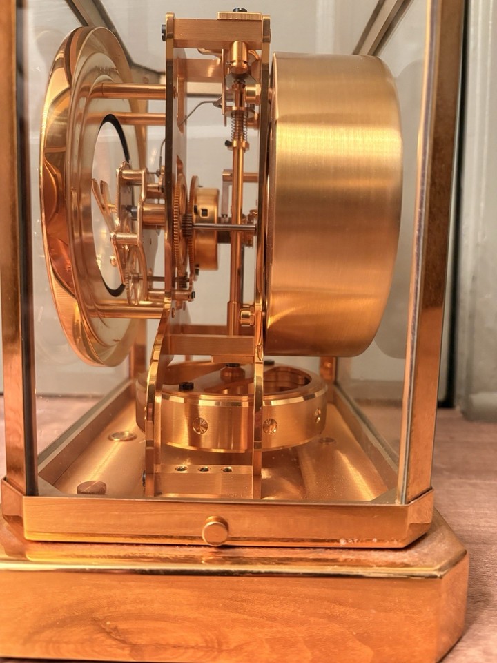 Elegant Vintage LeCoultre Atmos Clock – Calibre 519 Serial Number ...