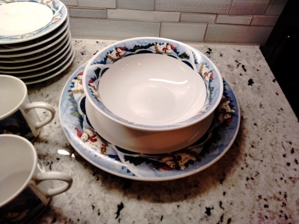 Oneida Snow Valley Holiday Dining 42 Piece Dinnerware Set Stoneware NEW ...