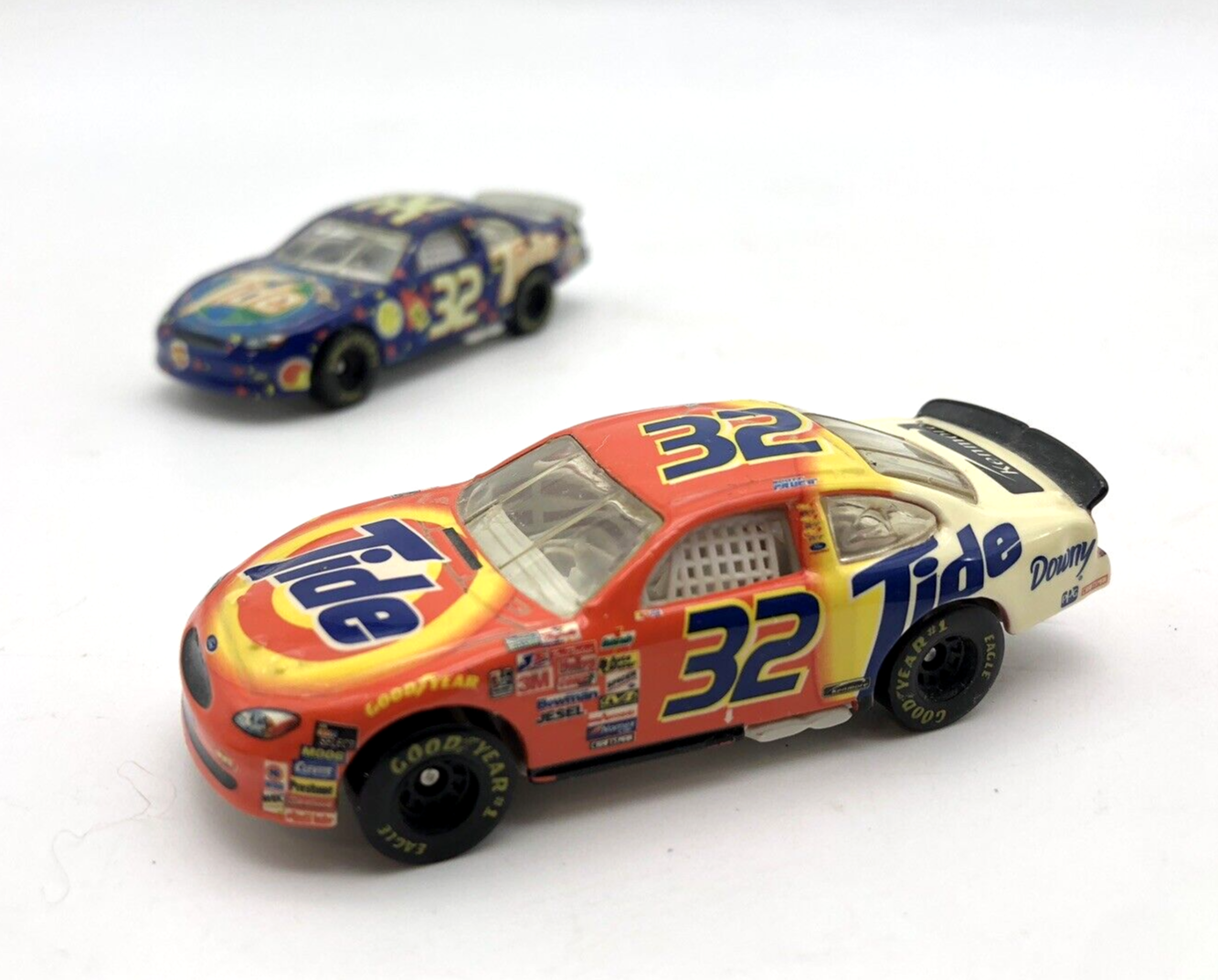 Lot of Two Hot Wheels Nascar 2000 Collector's Edition #32 Tide Race ...