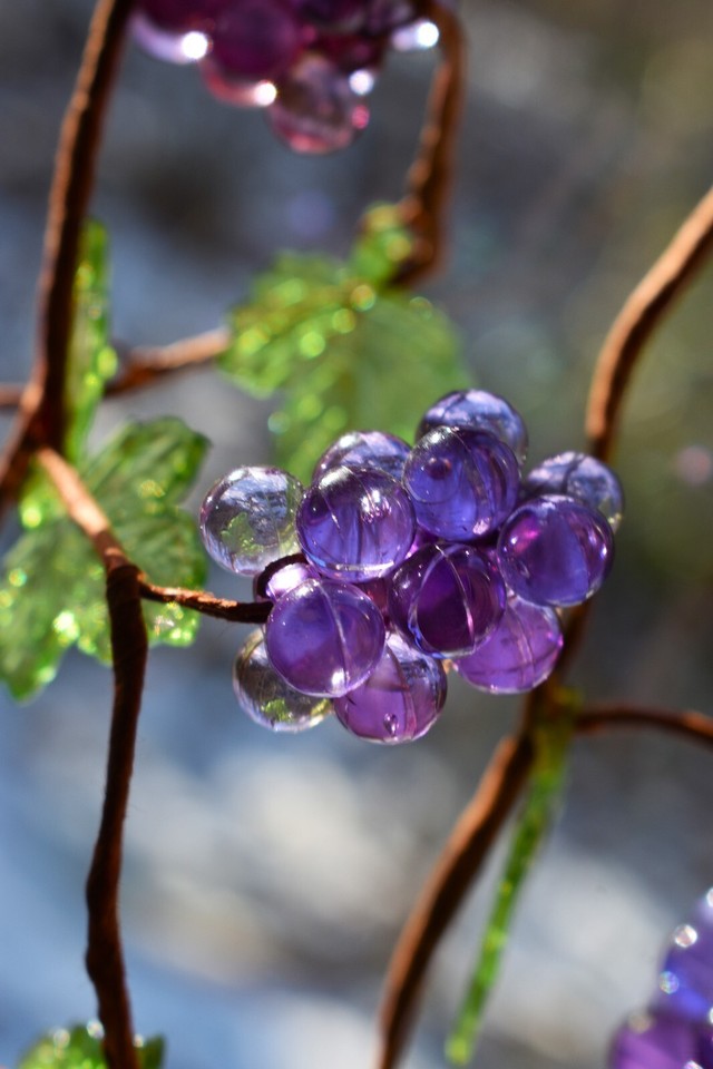 Vintage Acrylic Lucite Purple Grape Cluster Vine Leaves Long Garland ...