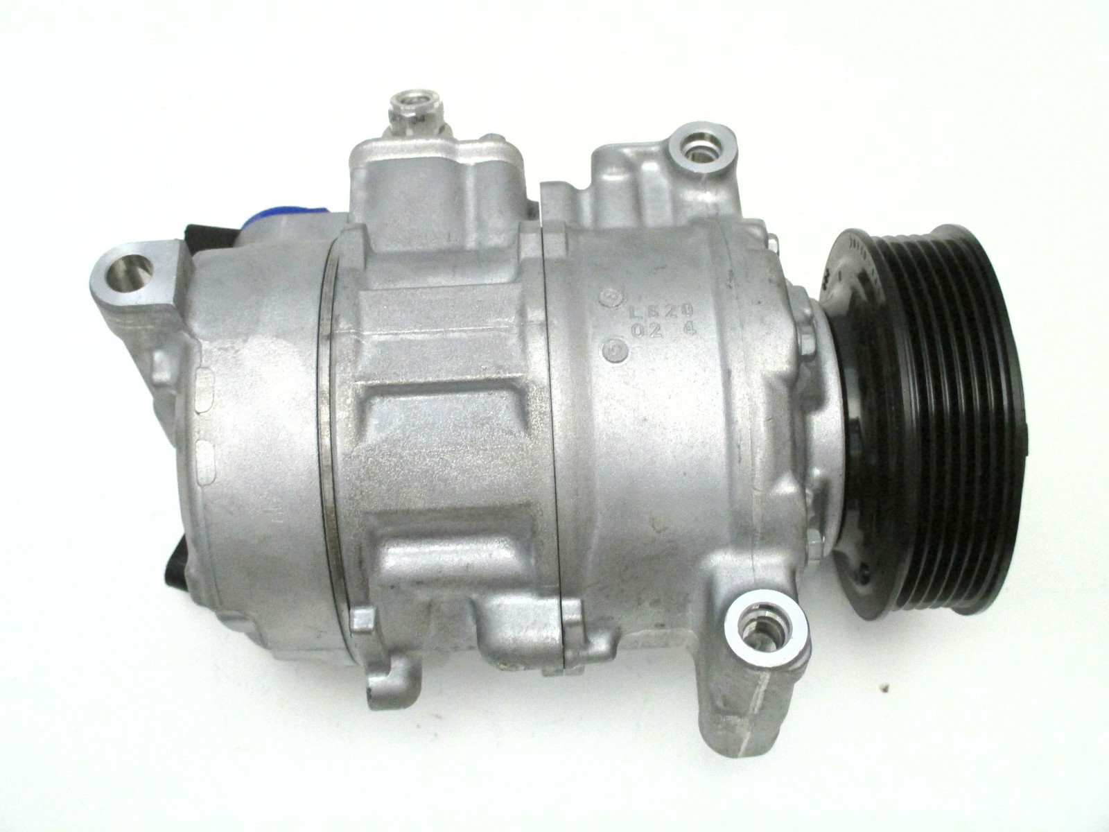 Neu Original/OEM Klimakompressor VW AMAROK / TRANSPORTER / MULTIVAN ...