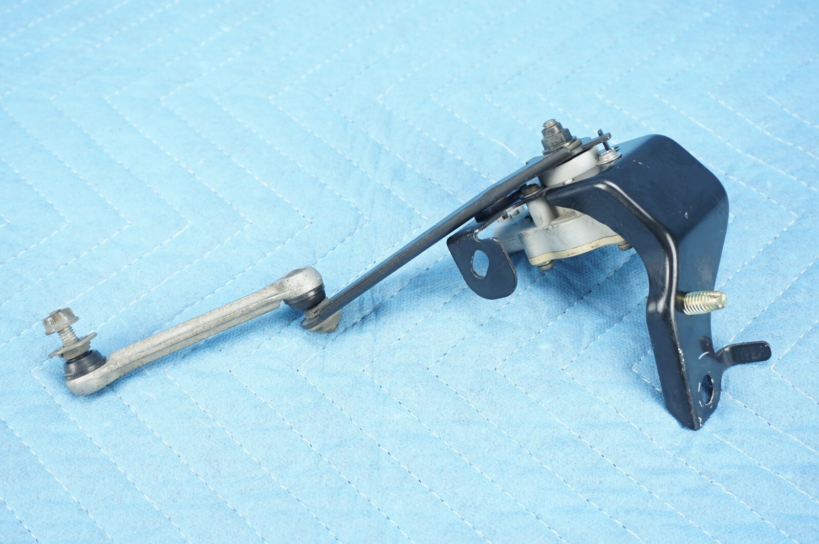 Lexus LX470 Rear Height Control Sensor w/Link 89407-60010 1998-2007 OEM ...