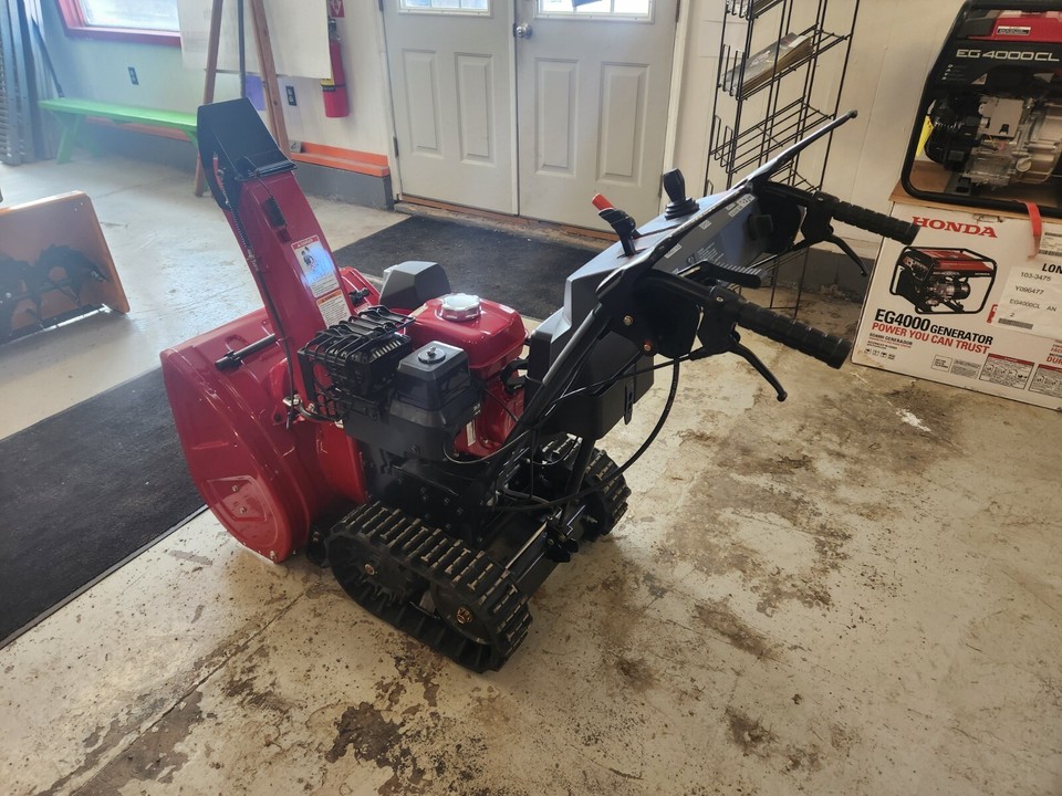 Honda HSS 724 ATD Track Snowblower | eBay