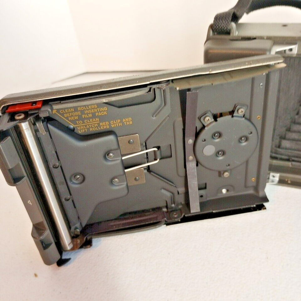 Vtg Polaroid Countdown M60 Automatic Land Camera, 268 Flash, & Case ...