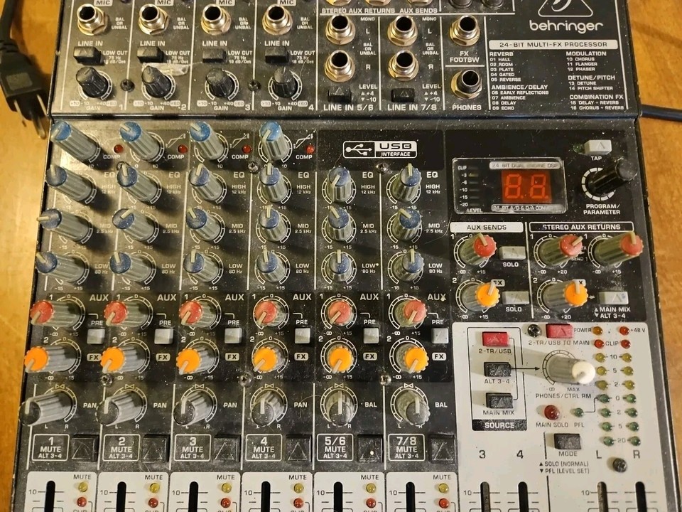 Behringer XENYX-X1204USB 12-Channel USB Audio Mixer with Effects ...