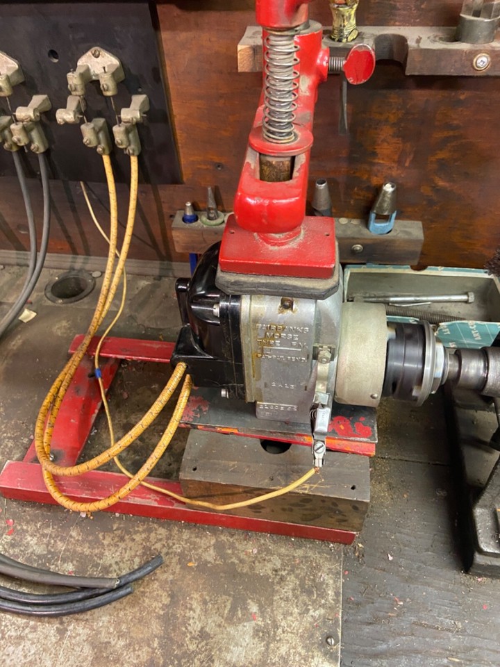 Fairbanks Morse magneto model FM J2A13 NOS new old stock base mount CW ...