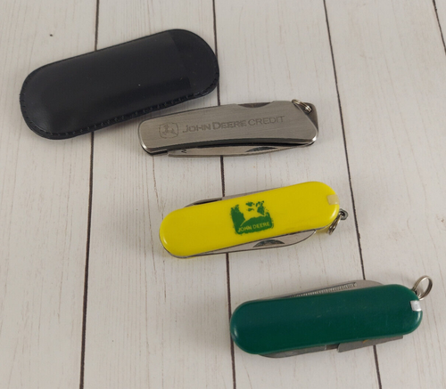 Lot 2 John Deere Promotional Knives + Green Knife - Barlow - Credit | eBay