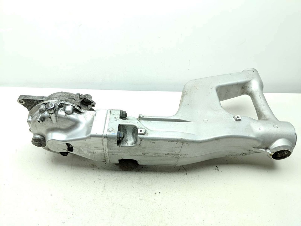 05-10 Honda Goldwing GL 1800 Rear Swingarm W/ Final Drive | eBay