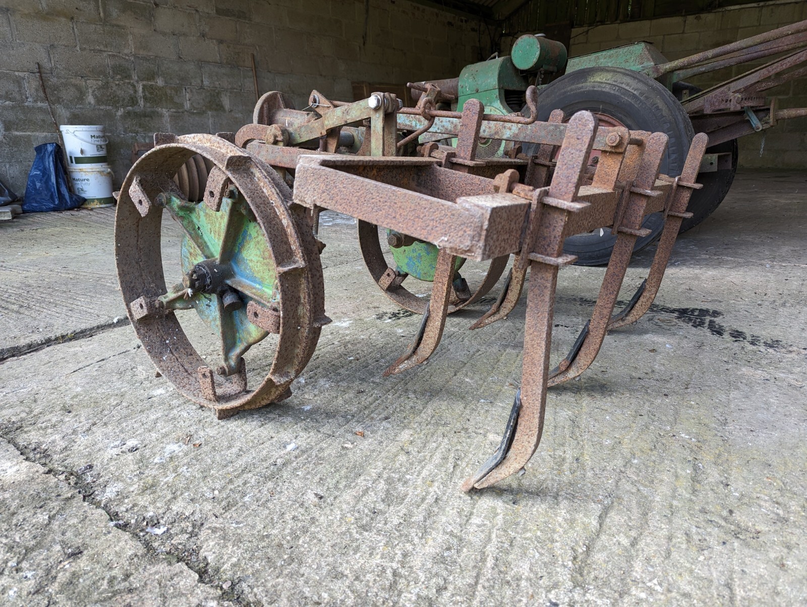 1946 Trusty Tractor - RF60 - 2 wheeled - Douglas SV54 engine - with ...