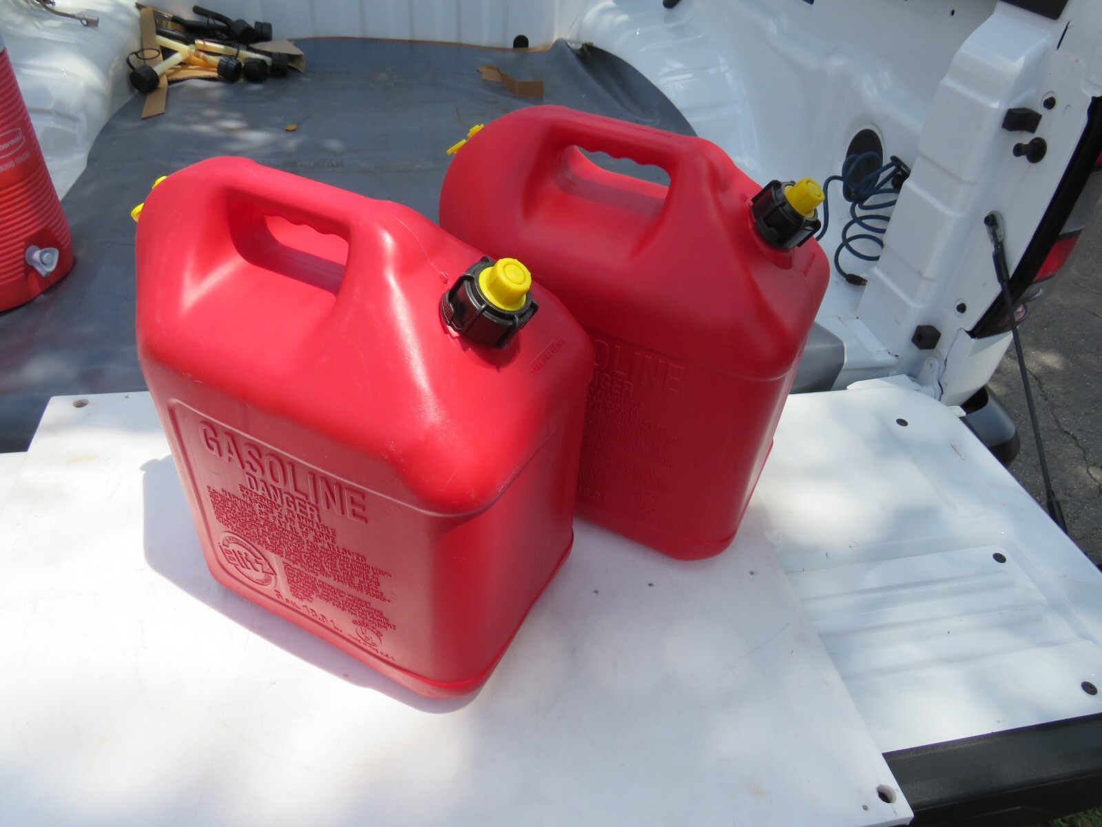 (2 Pack) - Blitz Original Pre-Ban 5 Gallon Gas Can Model #50833 | eBay