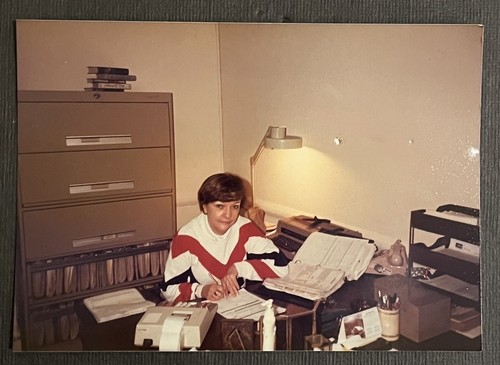 FOUND VINTAGE PHOTO PICTURE 80s Woman working a late night in the ...
