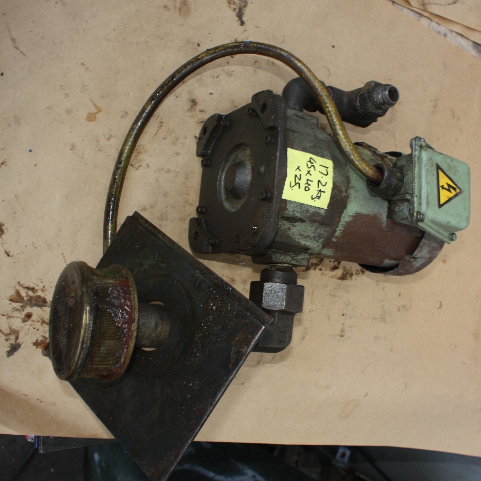 HITACHI COOLANT PUMP 3 PHASE INDUCTION MOTOR CP-S253 250W 2P 4M HEAD ...