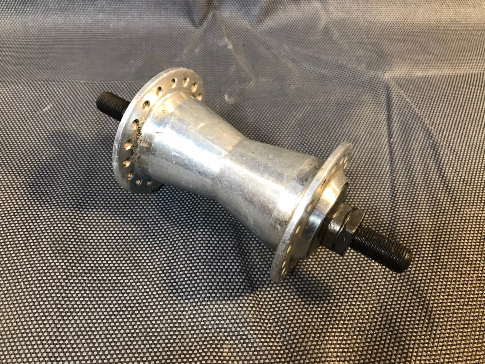 Hub Of Wheel Biking Quando TWN 18 Holes Old Stock | eBay