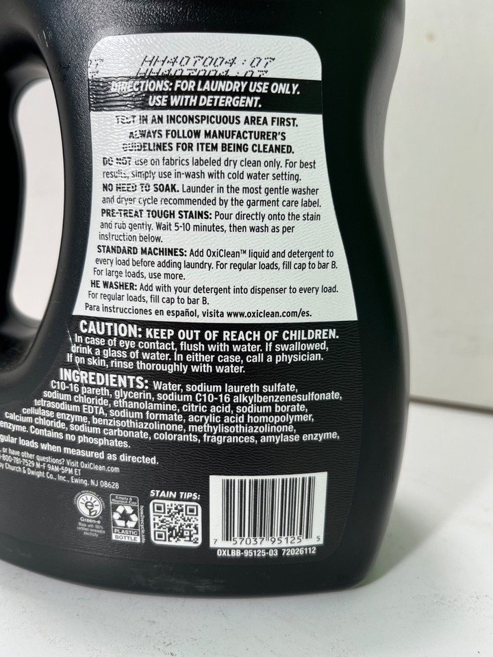 OxiClean Dark Protect & Stain Remover Laundry Liquid Additive. 40.5 Oz ...