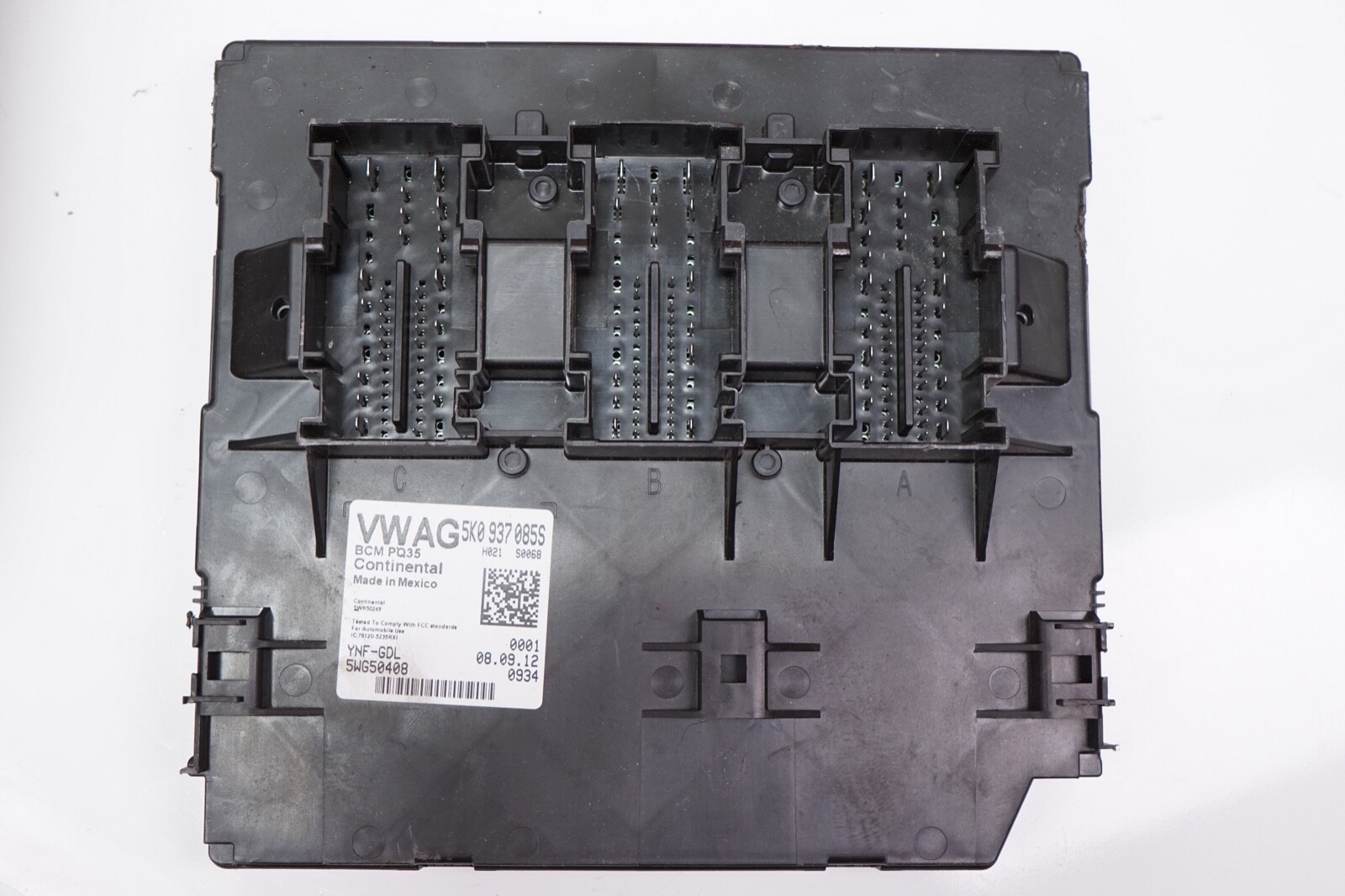 2012-2013 Volkswagen Passat Body Control Module BCM BCU OEM ...
