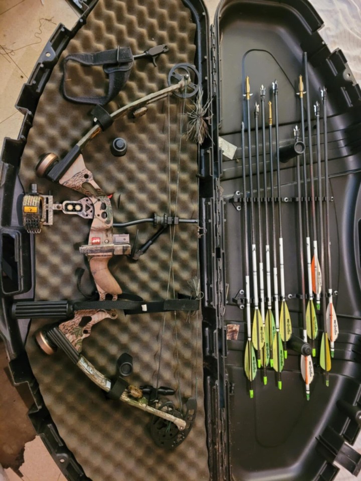PSE Compound Bow and Hard Case Firestorm Lite | eBay