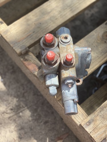 Kubota F210 Hydro Control Lift Valve 307830-1610 | eBay